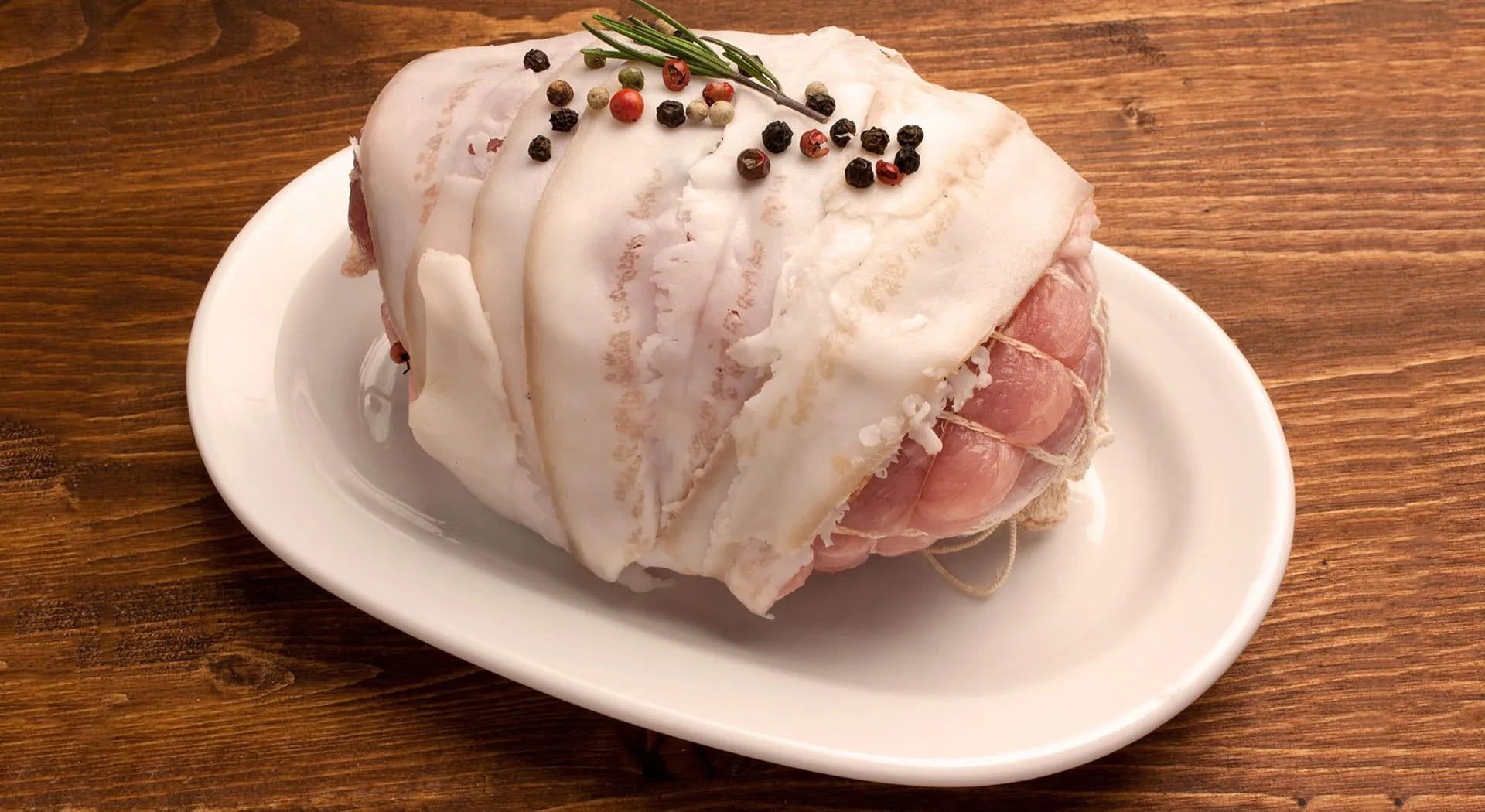 Larding: what does it mean and how is it done | The AIA Guides