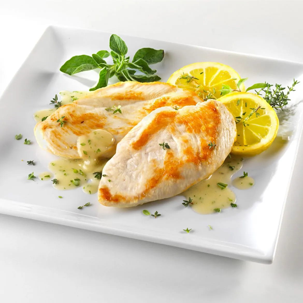 Pollo in salsa di limone e timo | Le Ricette di AIA