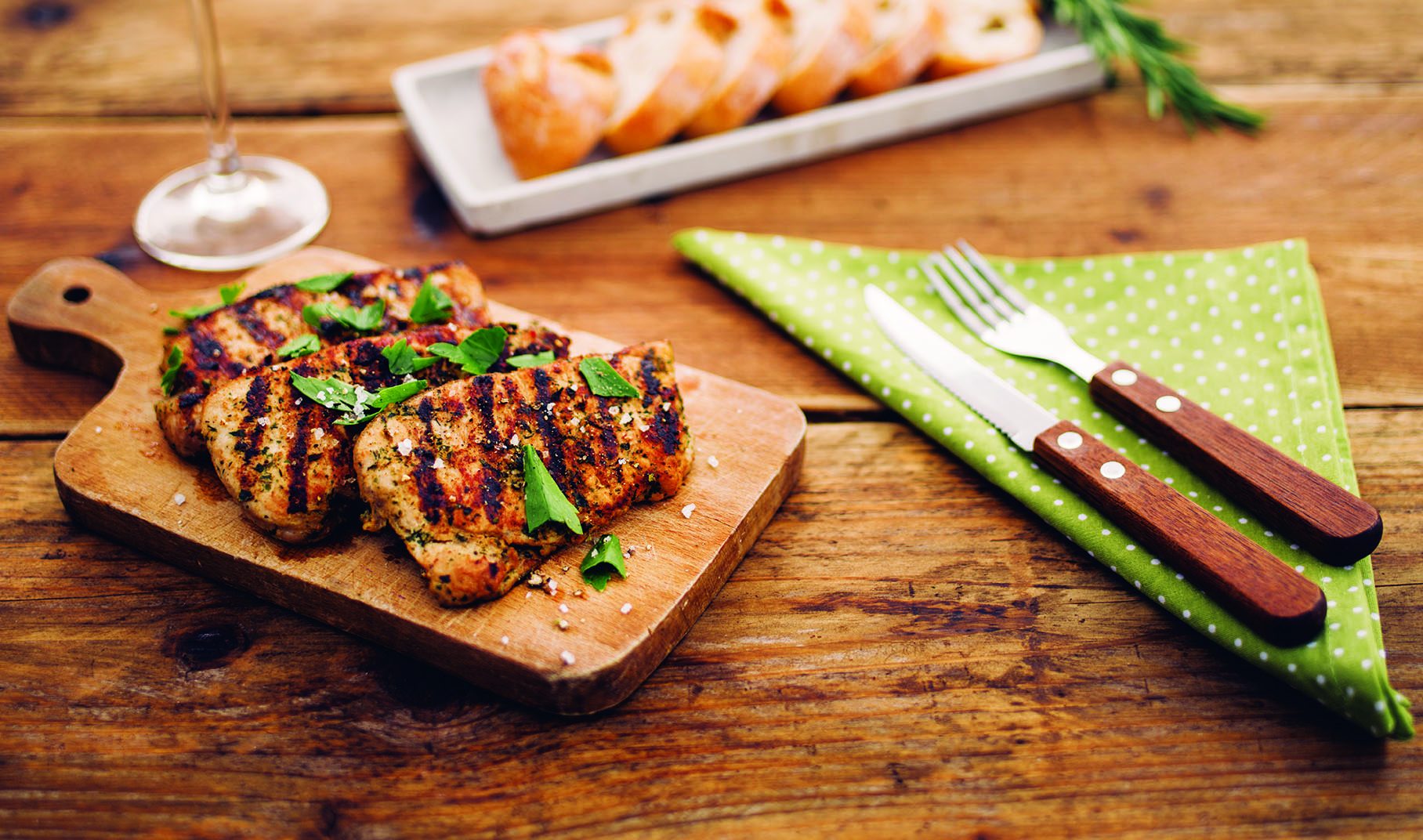 Barbecue, how to marinate using a kitchen syringe | The AIA Guides