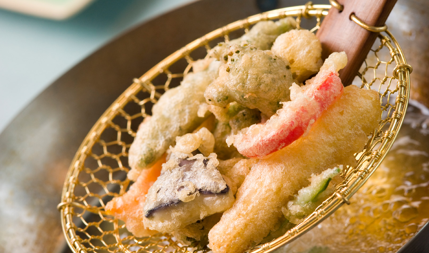 5 secrets to make frying lighter | The AIA Guides