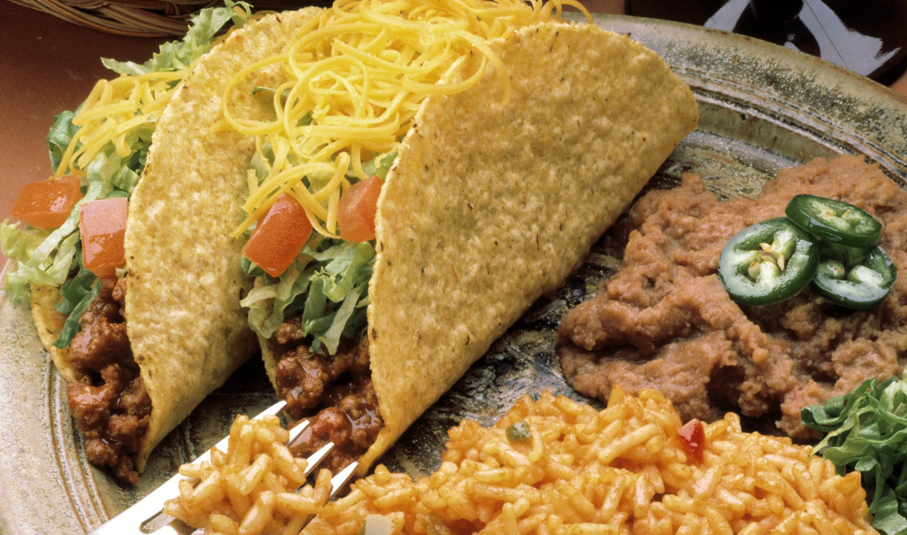 Themed dinner: 3 ideas to organize a party | The AIA Guides