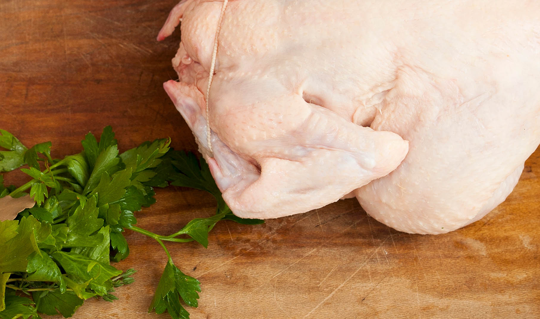 How to debone a chicken: all the secrets | The AIA Guides