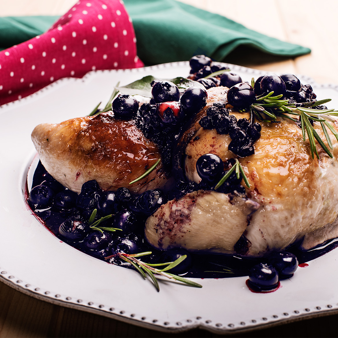 Pollo ripieno con mirtilli ed erbe | AIA Food