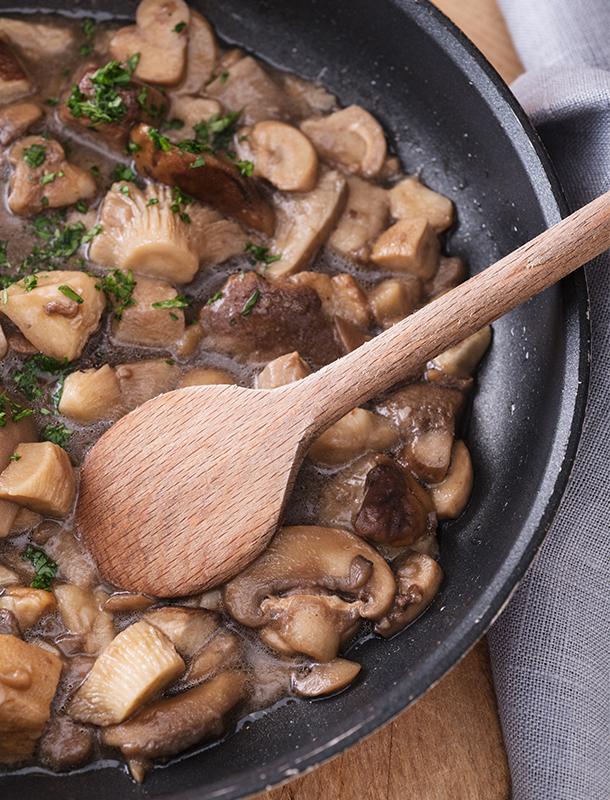 Pastin alla griglia con polenta e funghi | AIA Food